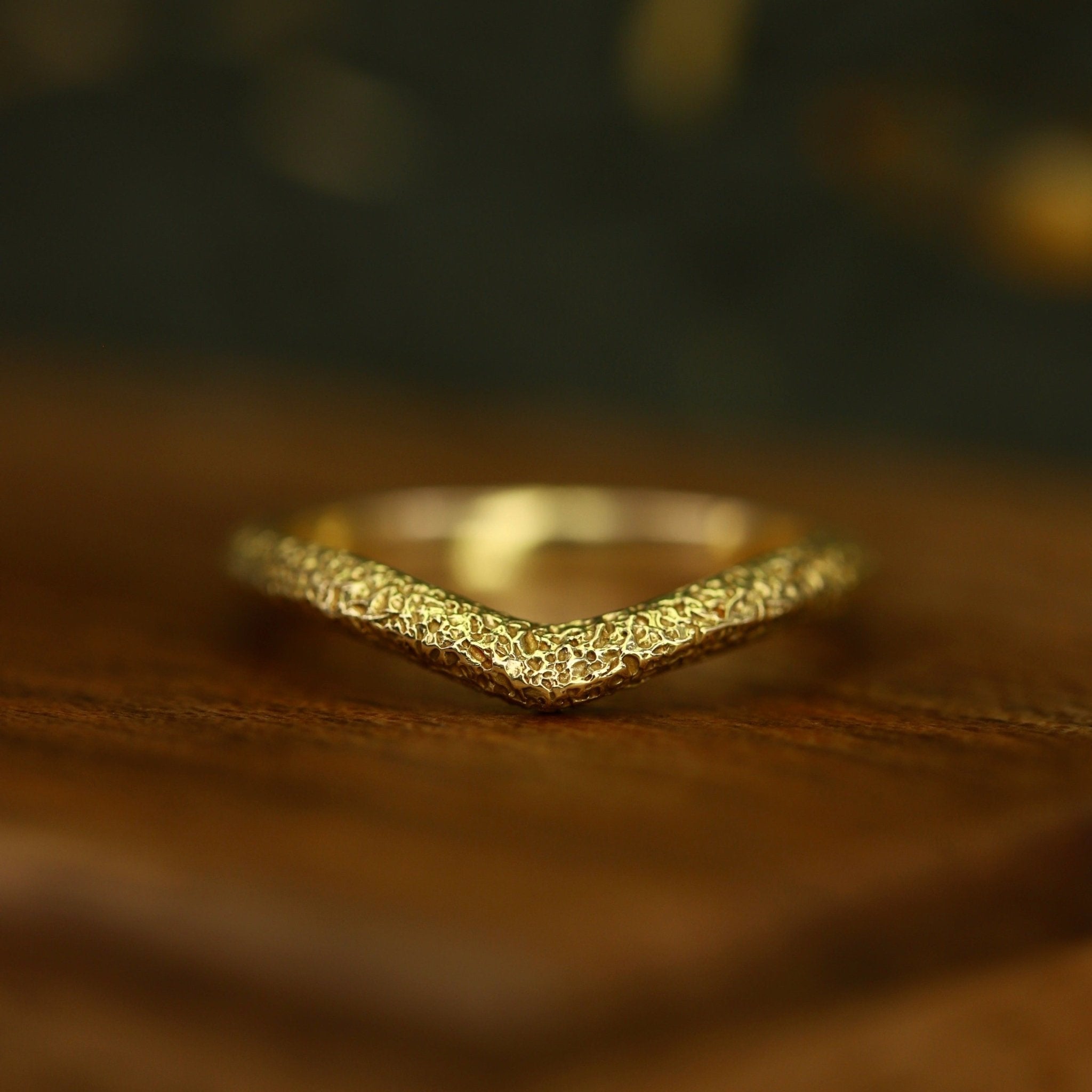 Gold wishbone wedding ring store