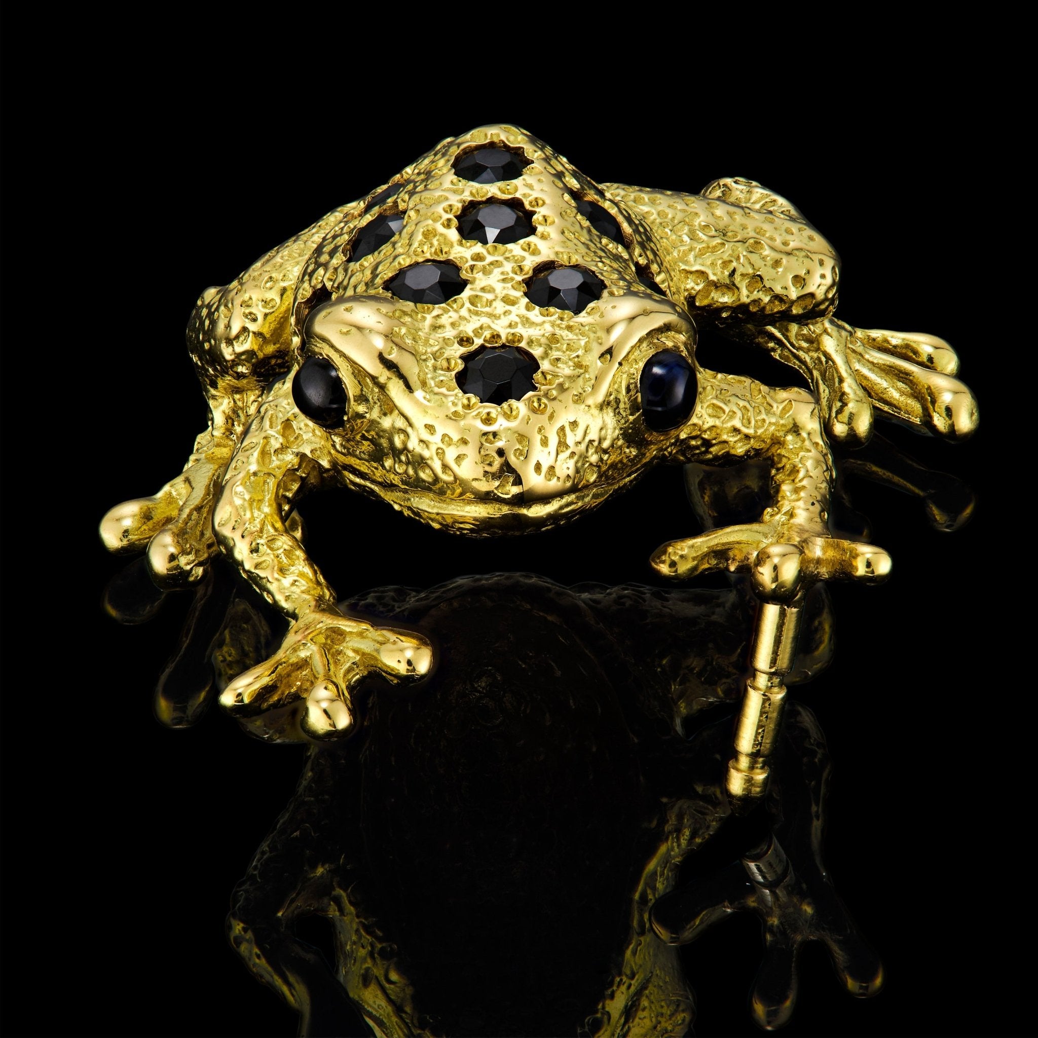 Frog Pin 18ct Gold | Ethical Jewellery | CLIO SASKIA – Clio Saskia