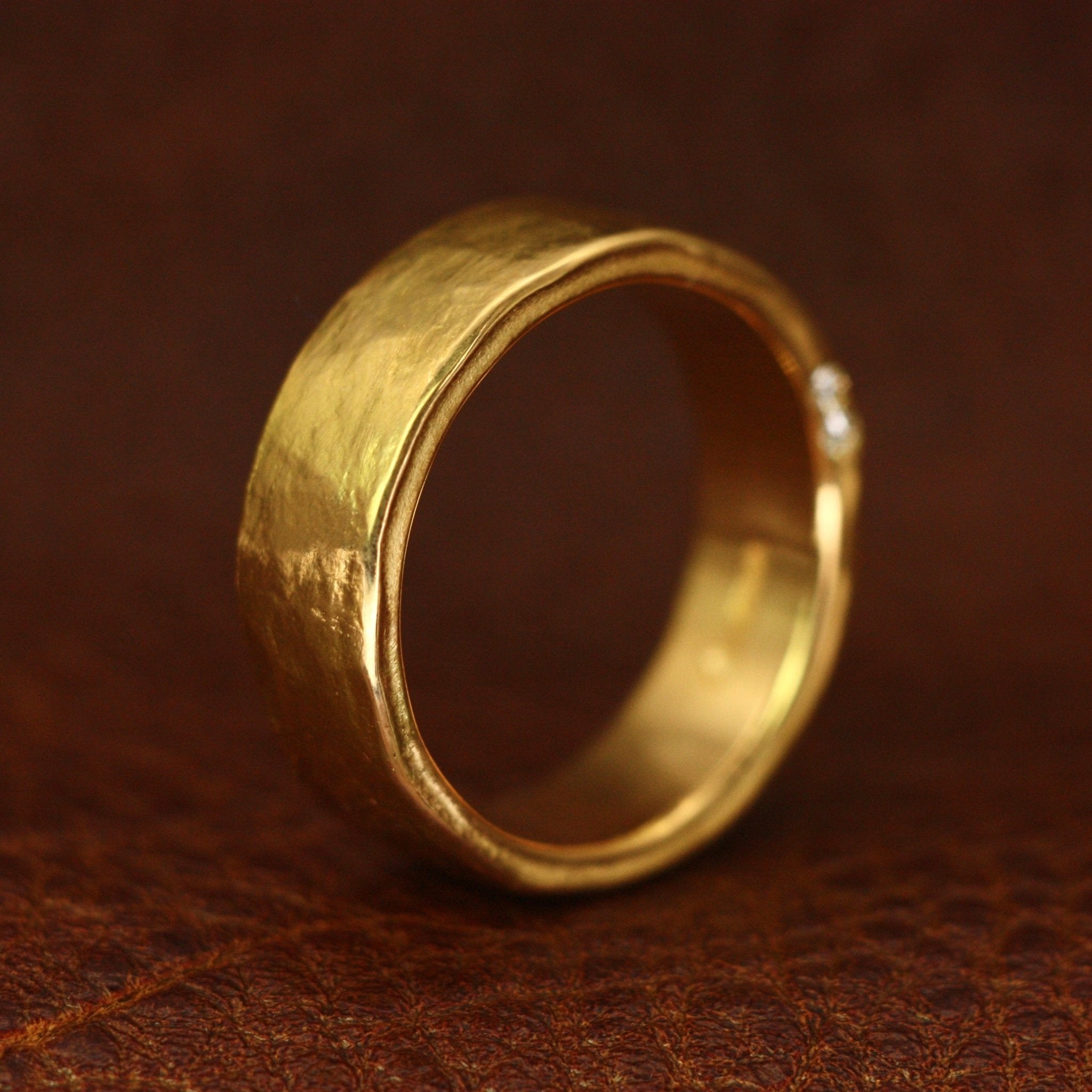 Bini Wedding Ring, 8mm with Diamonds | CLIO SASKIA – Clio Saskia