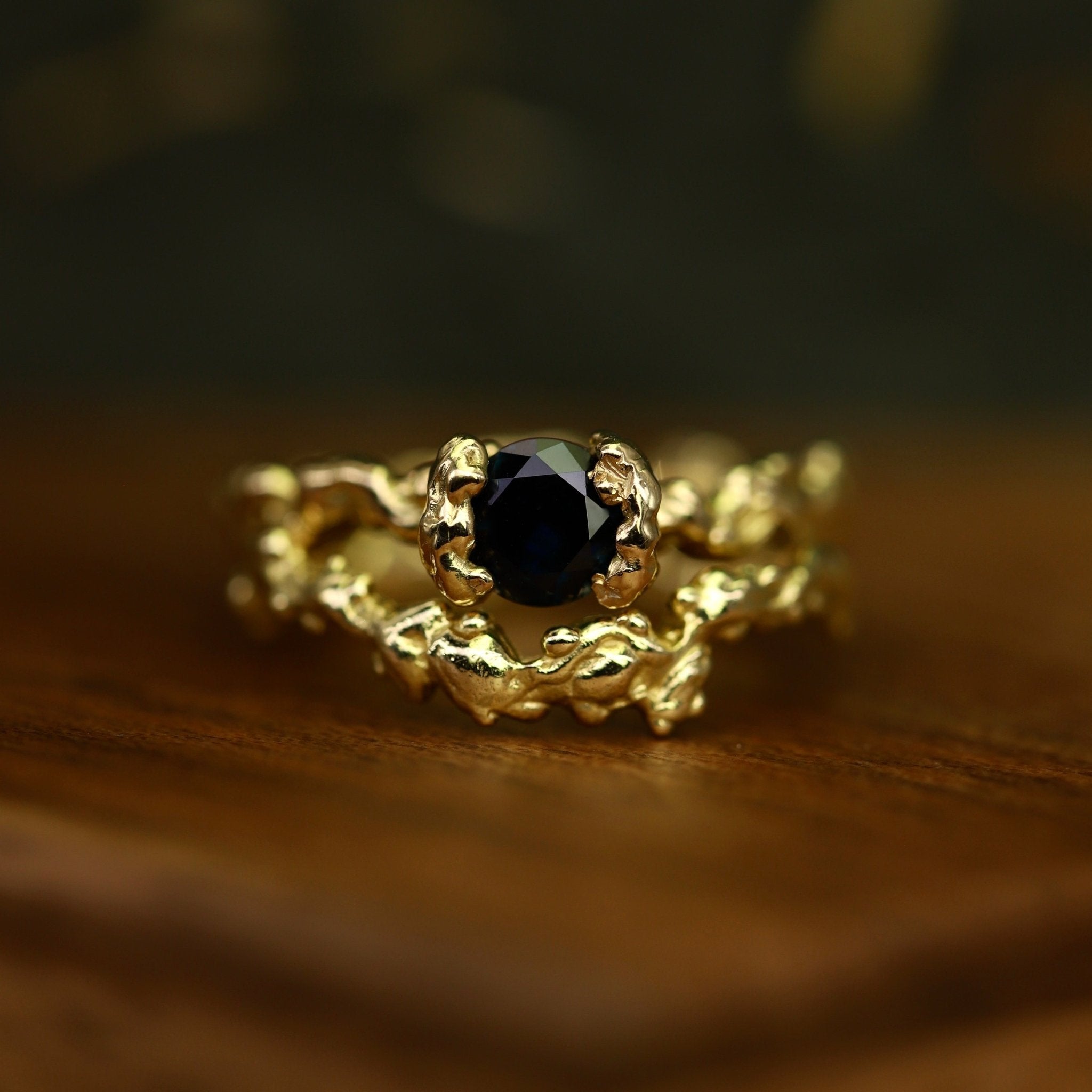 Blue Sapphire Seaweed Engagement Ring in 18ct | CLIO SASKIA – Clio Saskia