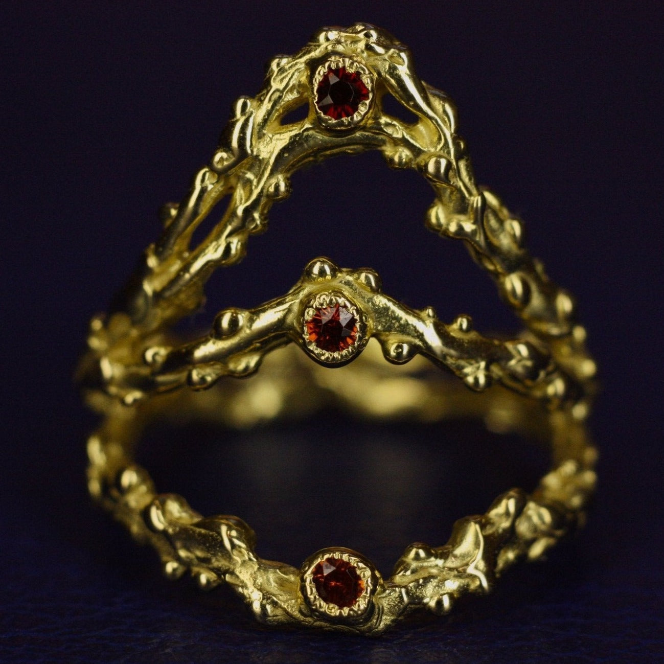 Gold Cocktail Ring in 18ct Seaweed with Garnet | CLIO SASKIA